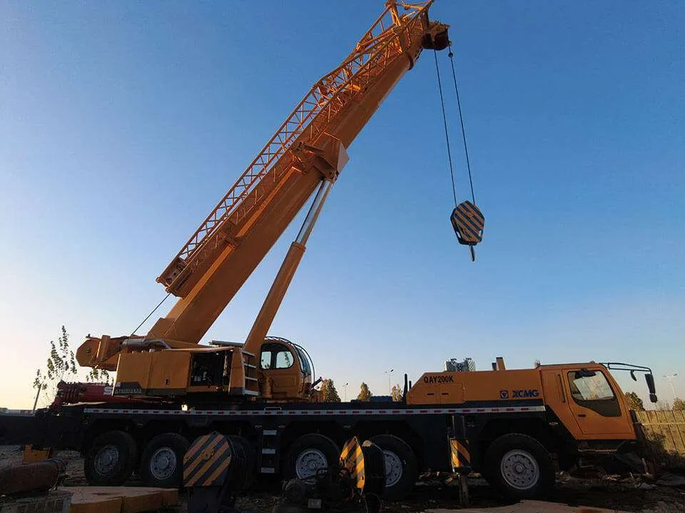 Used XCMG Crane 50 Ton - AinuokUsedHeavyEquipment