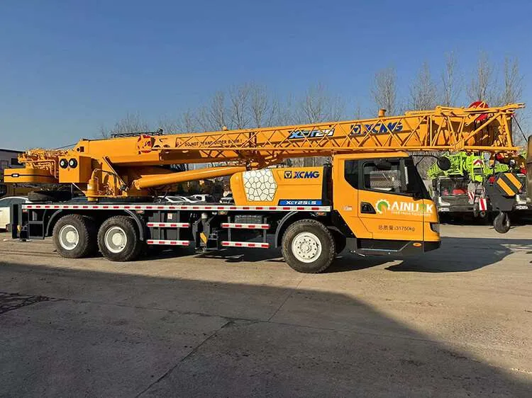 Used XCMG 30 Ton Crane For Sale XCT30 QY30K5 Price - AinuokUsedHeavyEquipment